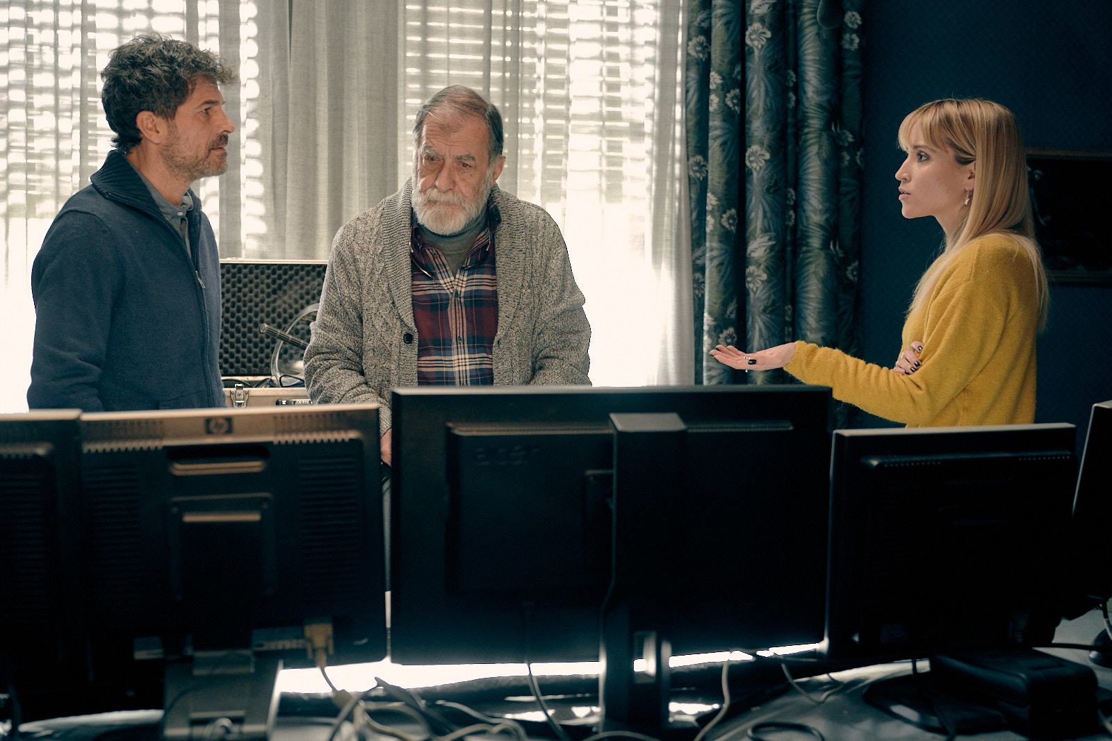 Crítica de 'Voces' (2020). El terror español sale de la UCI | Rock and ...